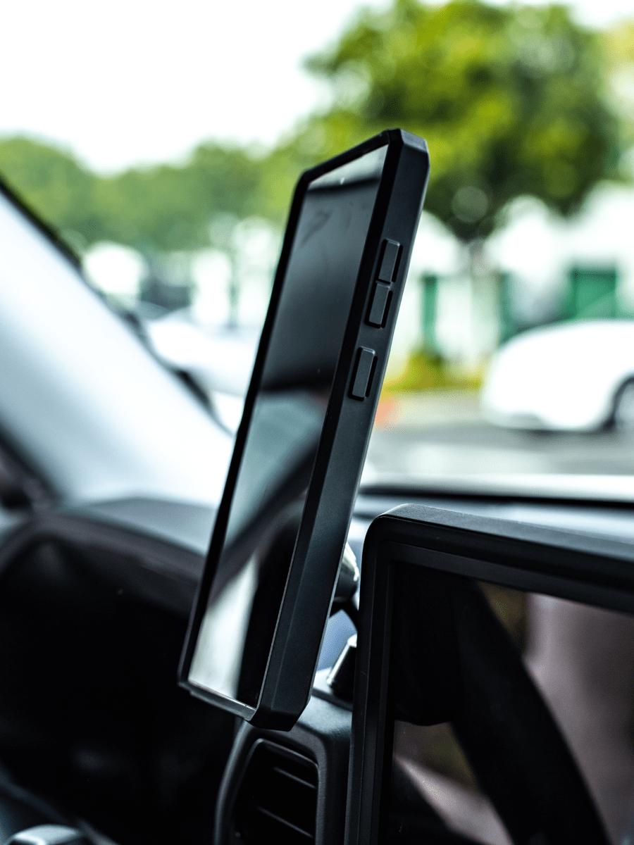 Best Dash Phone Mounts for Android | Rokform.com