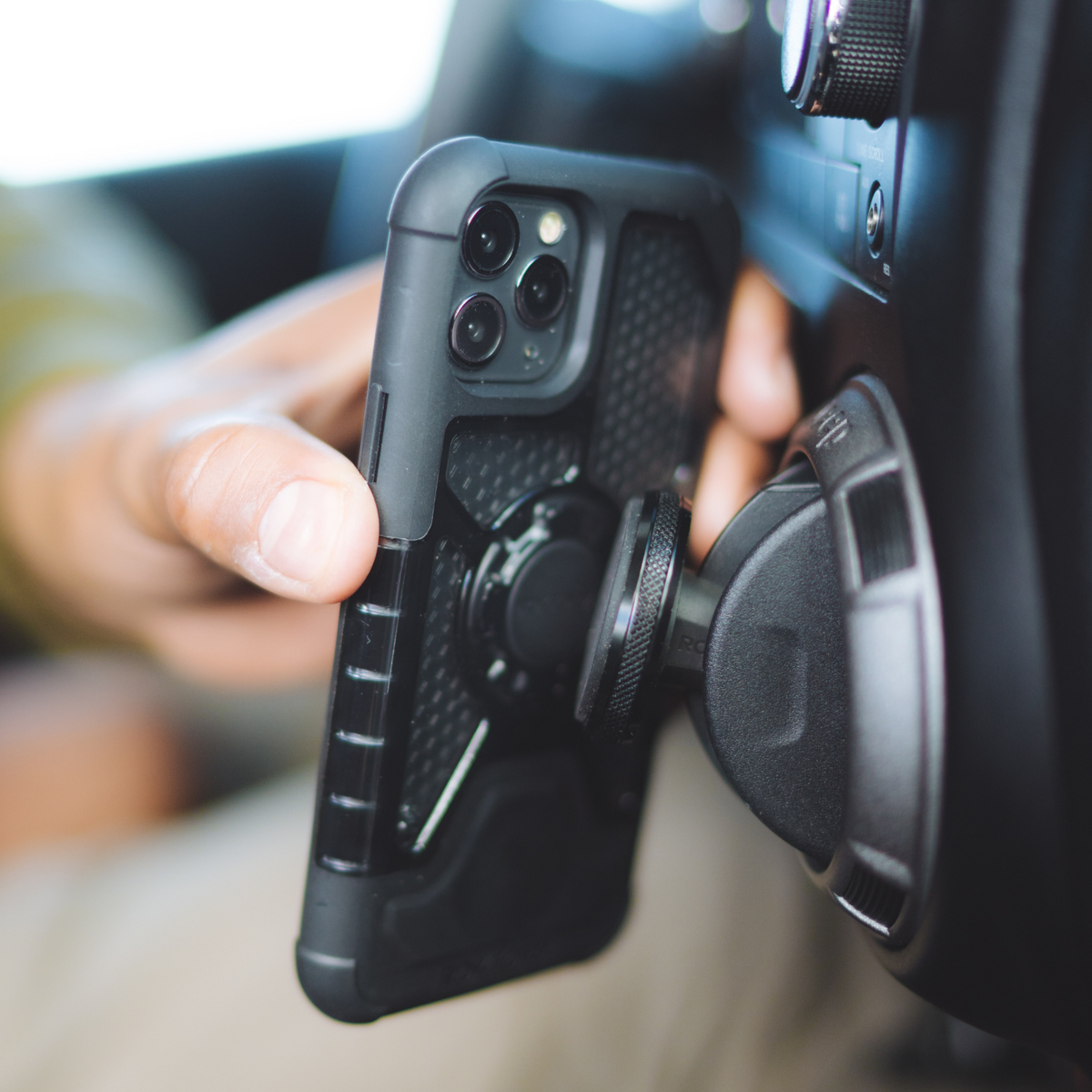 Super Grip Car Vent Phone Holder | Rokform.com