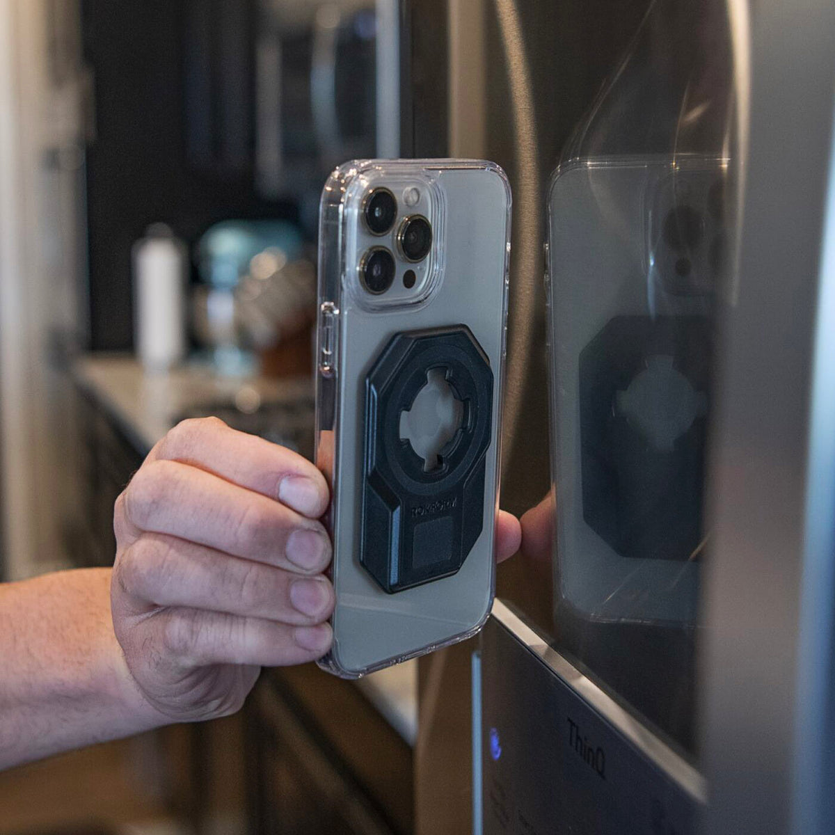 Magnetic Universal Adapter